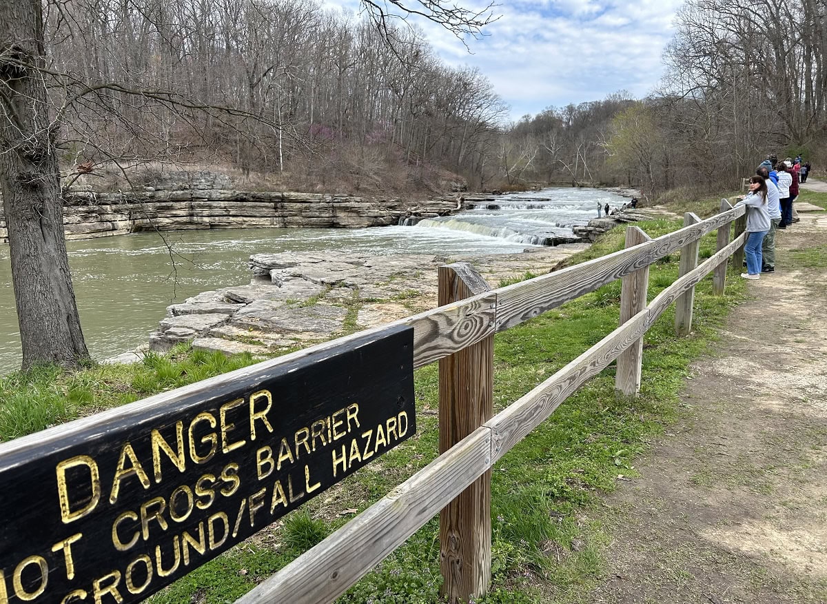An easy-going hike to see Indiana’s tallest waterfall - Unshakable Hiker
