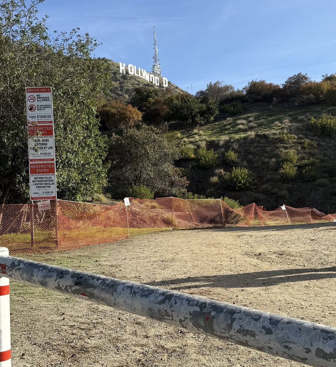 Hike to the Hollywood sign is short and steep - Unshakable Hiker